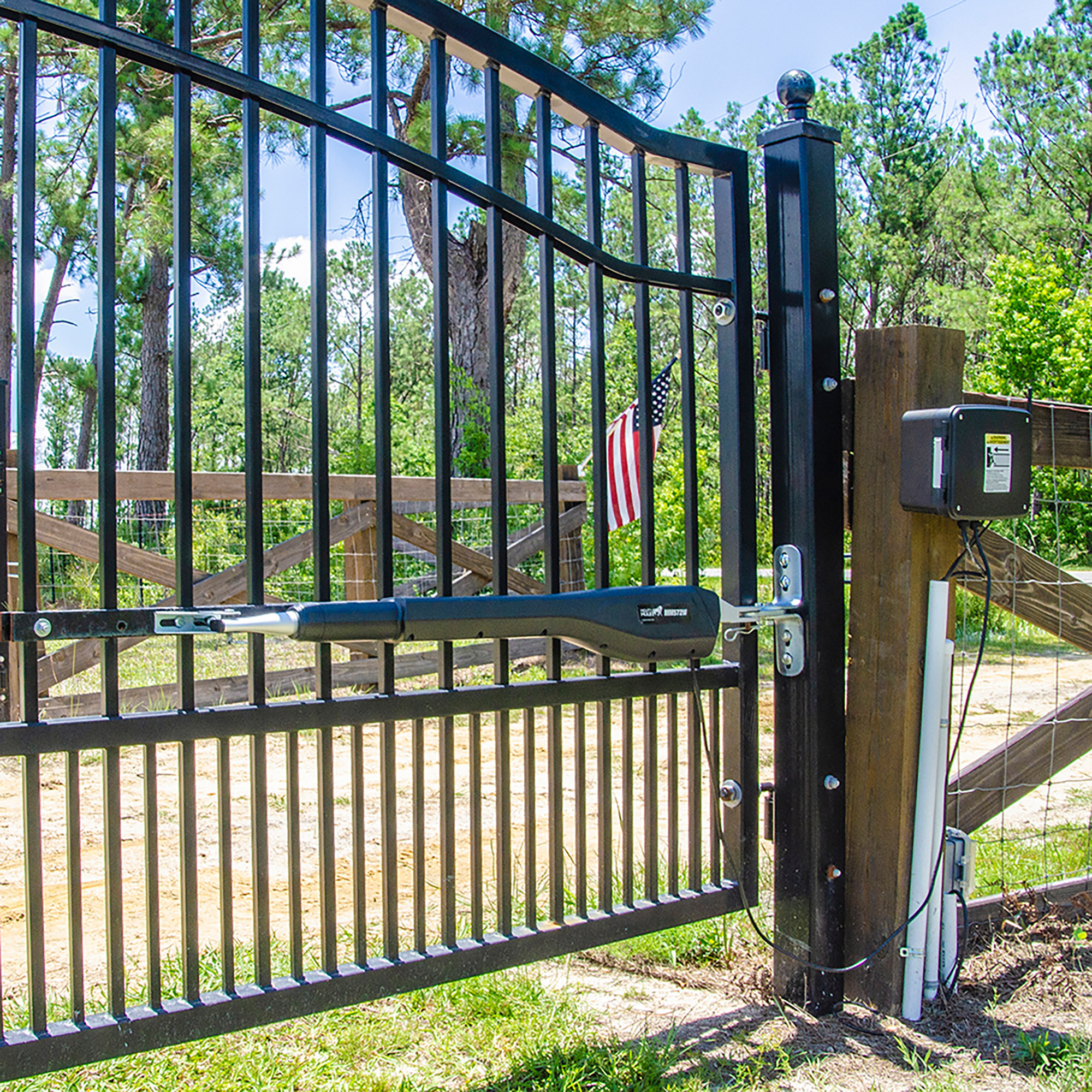 Mighty Mule Smart Capable, Solar Compatible Heavy-Duty Single Gate ...