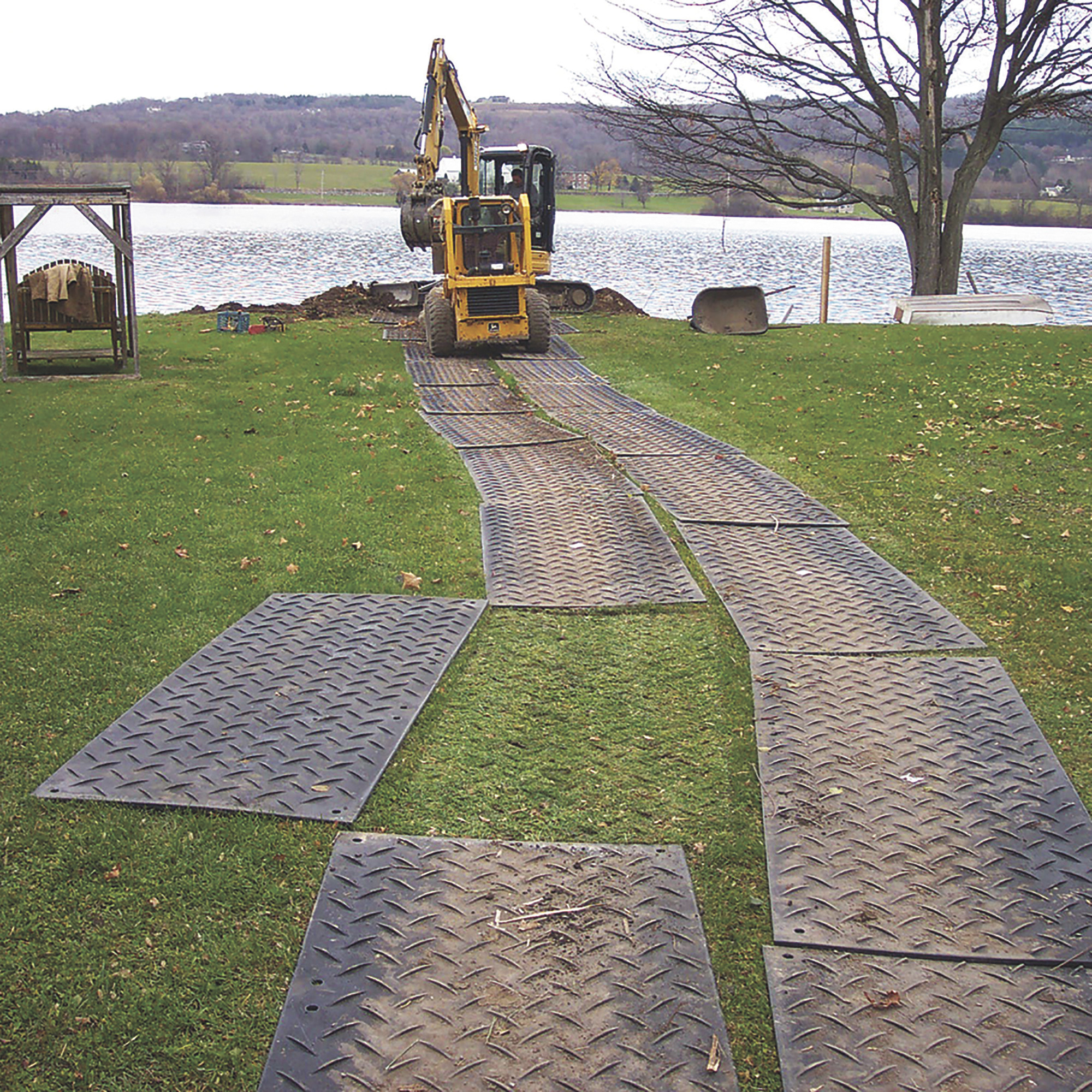 Checkers AlturnaMAT Ground Protection Mat — Black, 8ft.L x 2ft.W ...