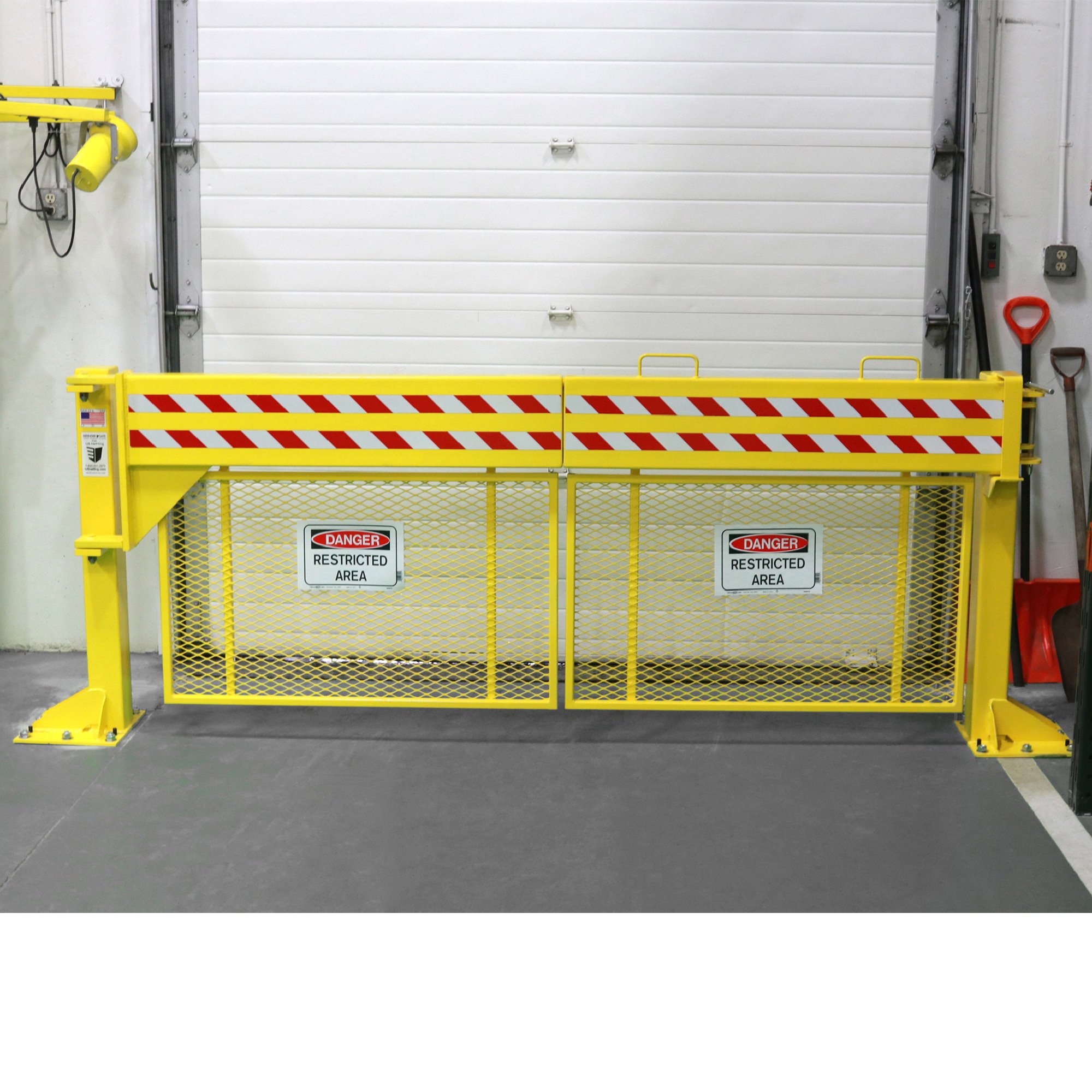 US Netting Defender Gate 10 Loading Dock Safety Gate with Crawl Guard ...
