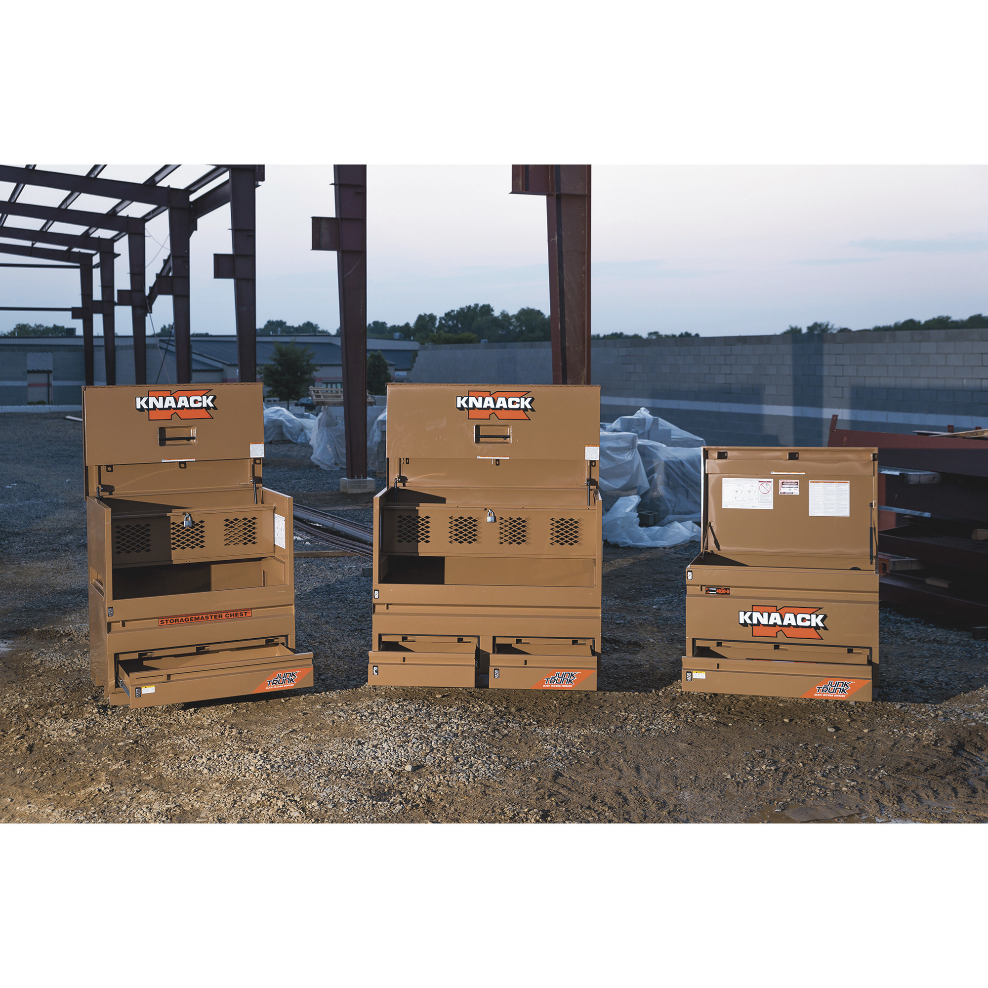 KNAACK Storagemaster Jobsite Piano Box with Junk Trunk, Tan, 36.2 Cu ...